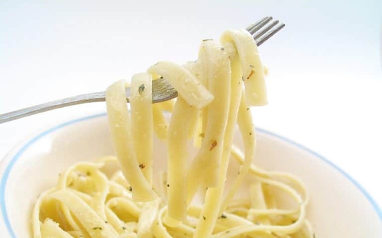 10 Most Popular Types of Pasta Noodles - shelf