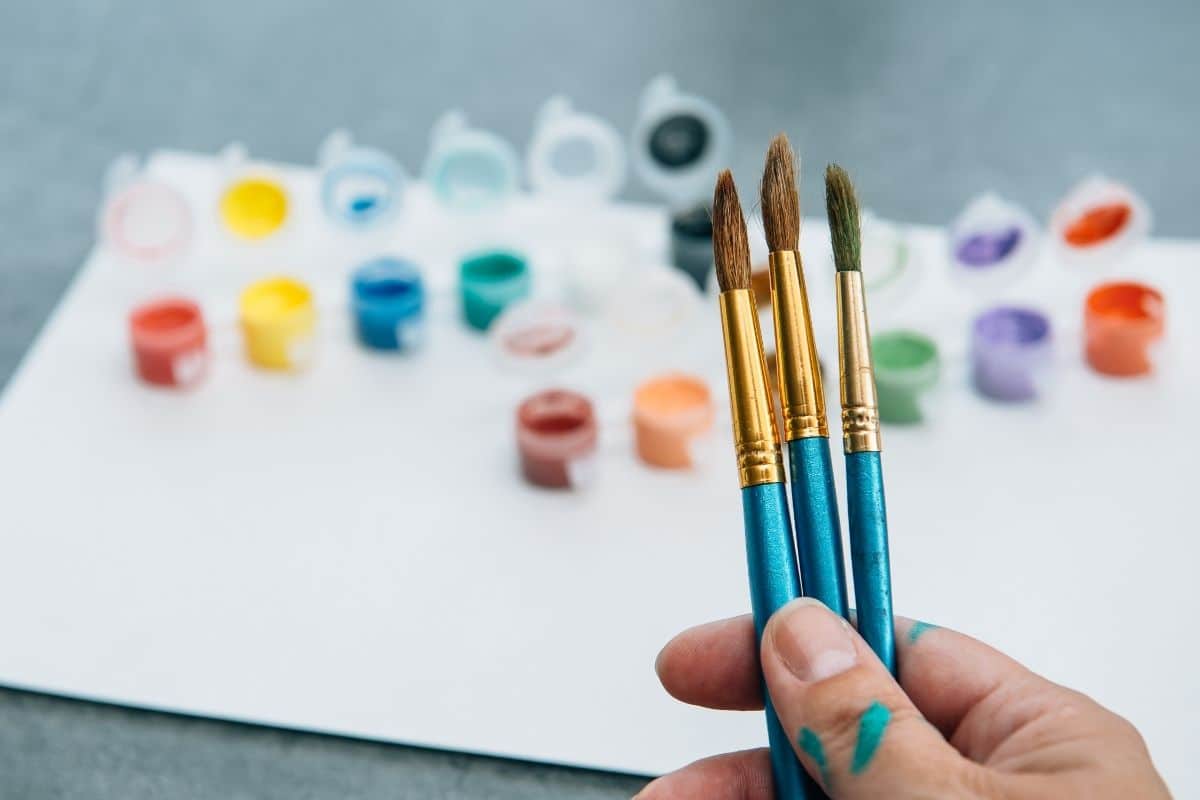 How to Clean Acrylic Paint Brushes - shelf