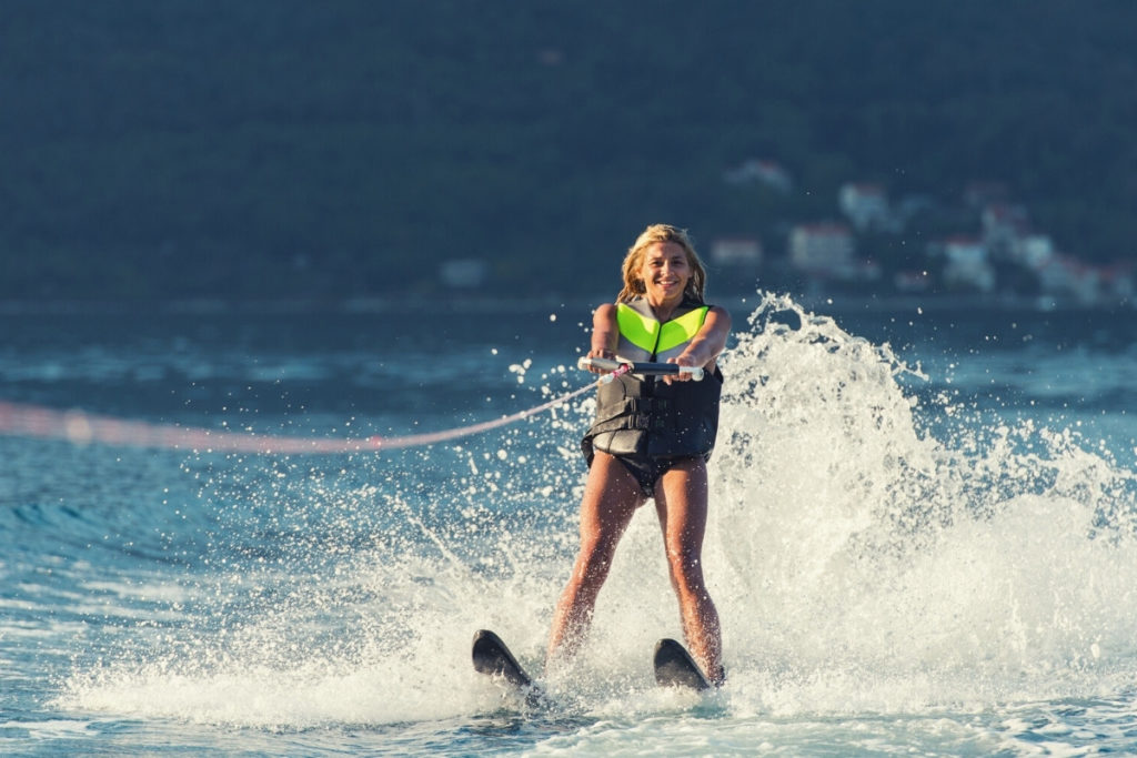 6 Best Water Skis In 2023 Combo Slalom Beginners Shelf